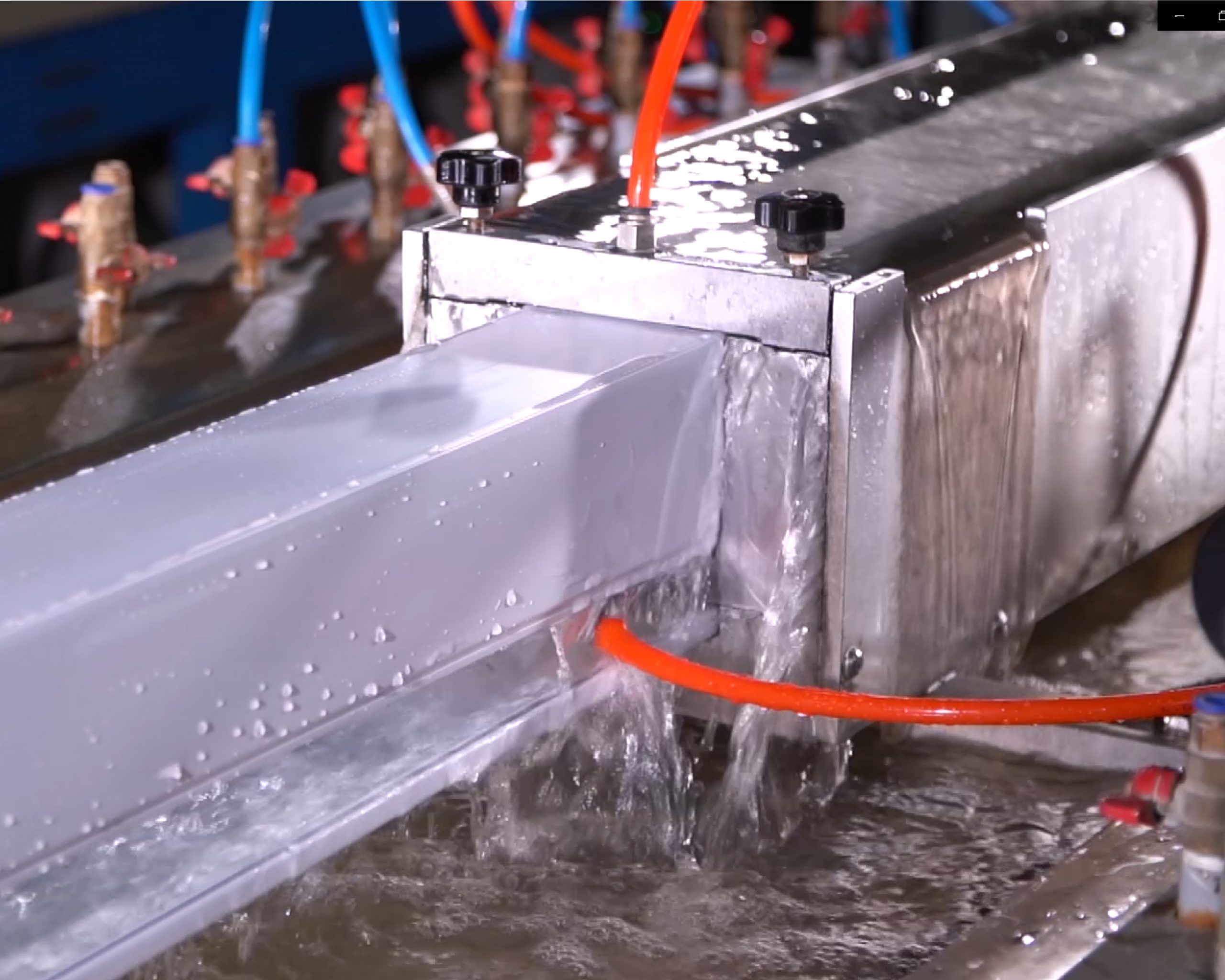 uPVC Single - Compartment Trunking - Litaflex